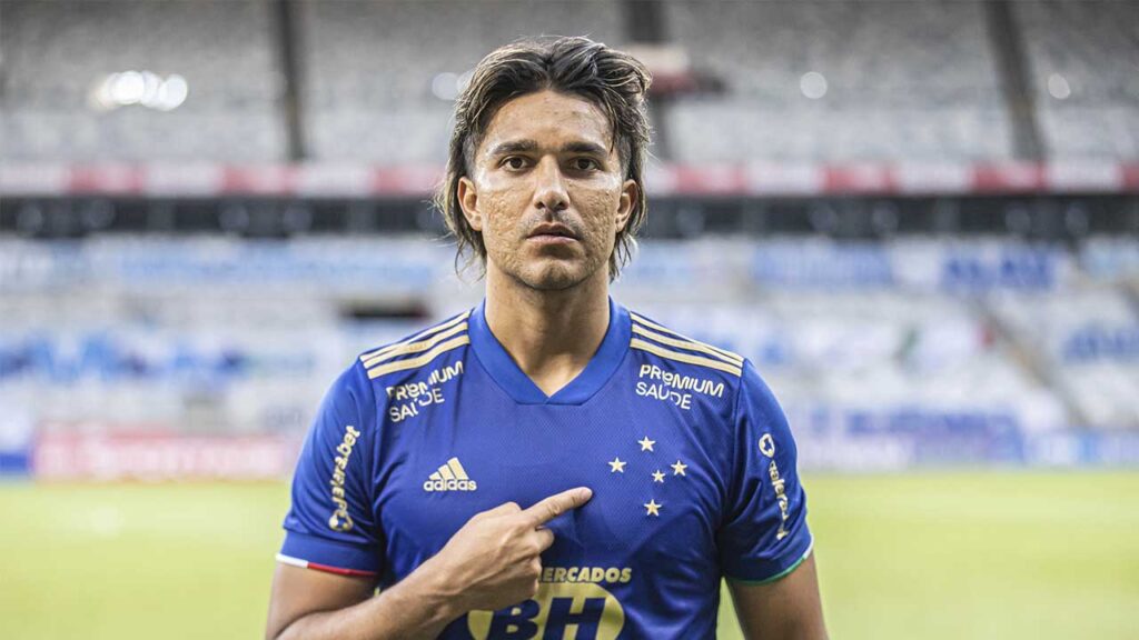 Marcelo Moreno anuncia saída do Cruzeiro