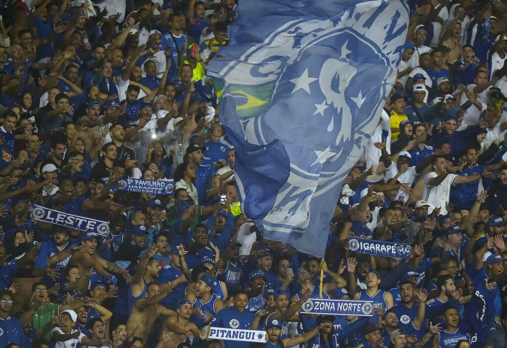A maior! Torcida do Cruzeiro esgota ingressos após 6h de venda