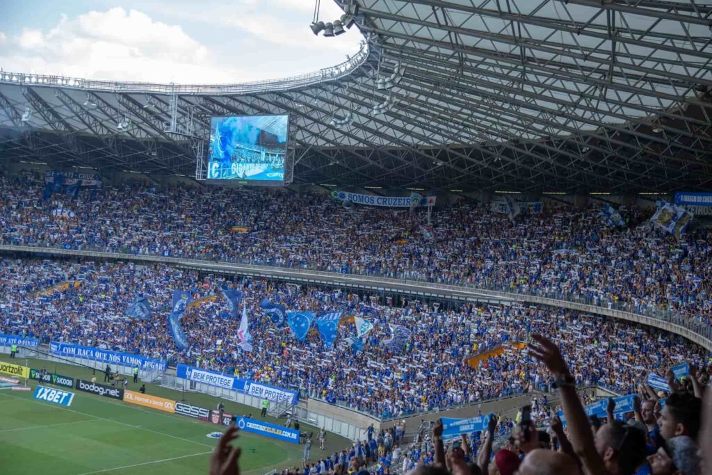 Torcida do Cruzeiro bate recorde de público no Mineirão