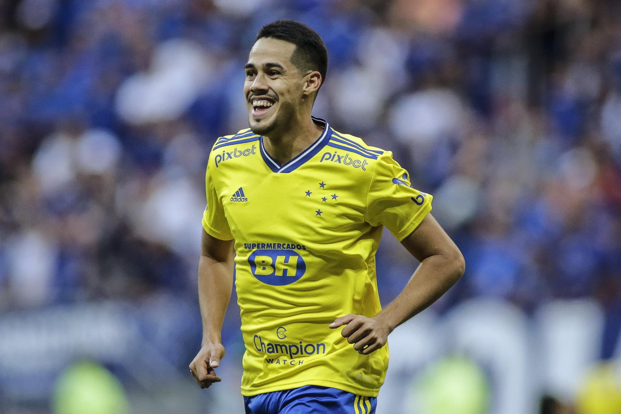 Zagueiro do Cruzeiro é eleito o melhor da Série B 2022