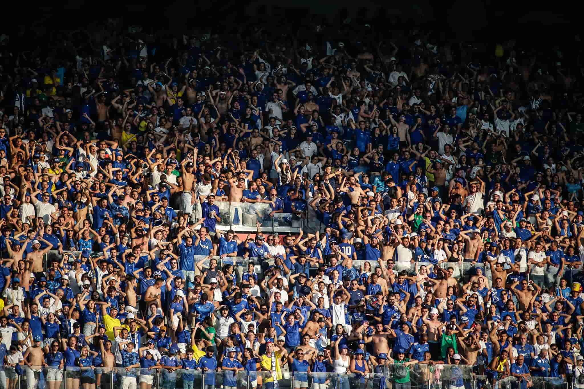 Este vídeo postado pelo Cruzeiro fez a torcida ir à loucura com possível novo patrocinador