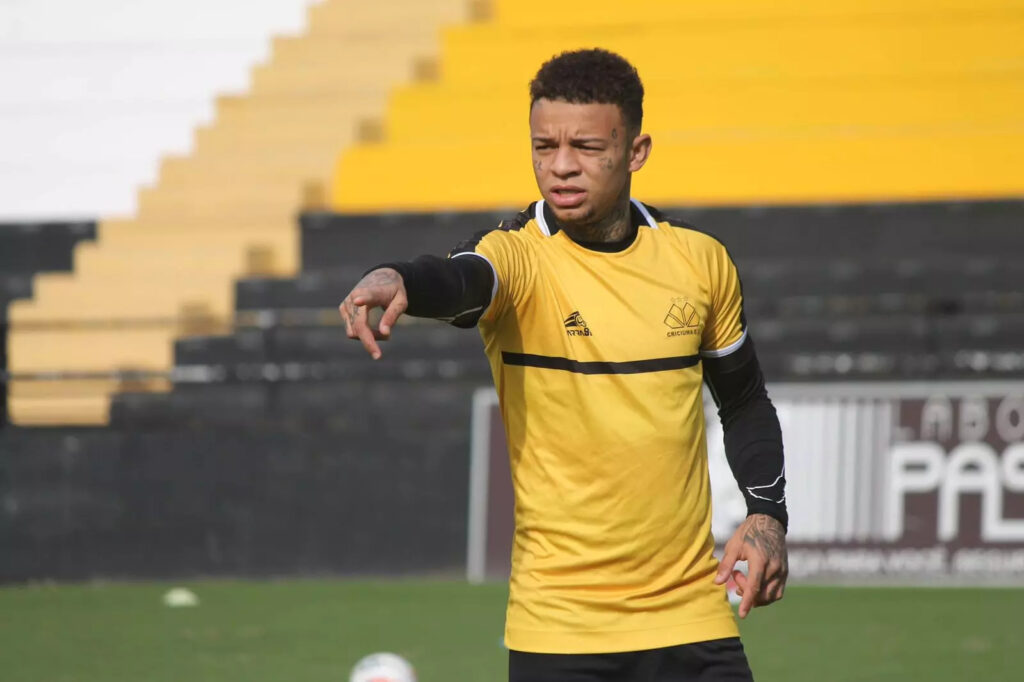 Quanto o Cruzeiro terá que pagar para contratar o atacante Rafael Bilu?