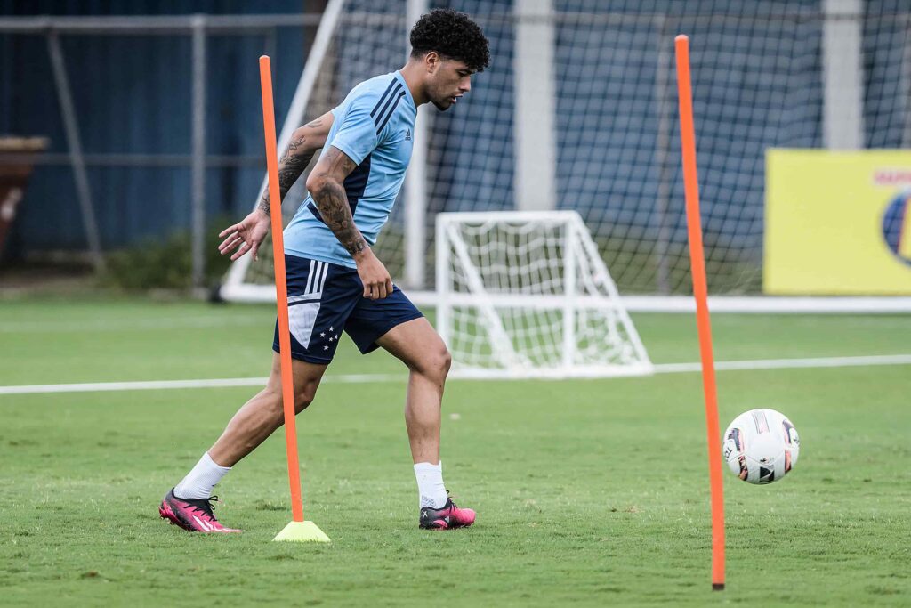 Quando Machado voltará a jogar pelo Cruzeiro?