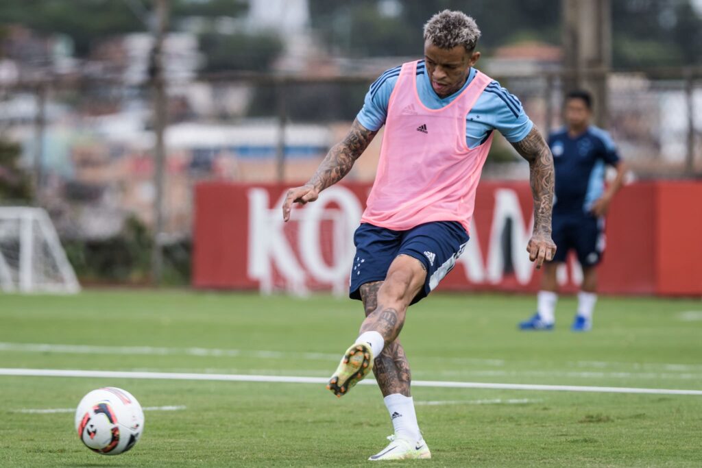 Rafael Bilu revela estar tendo chance da vida no Cruzeiro