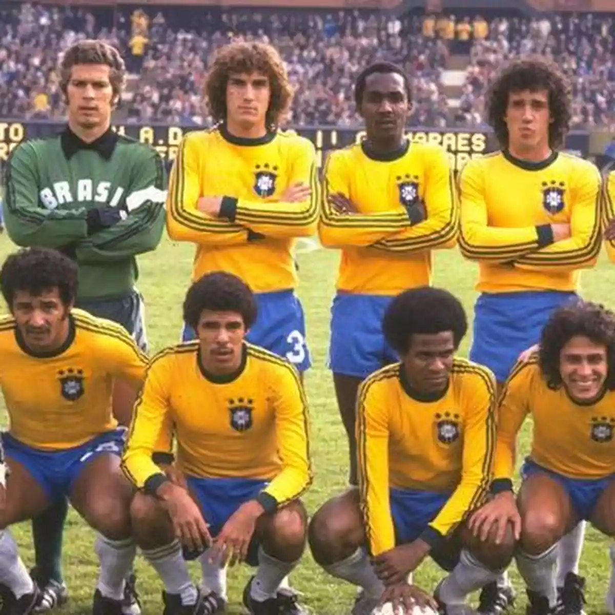 Nelinho: Ídolo do Cruzeiro presta homenagem para Roberto Dinamite