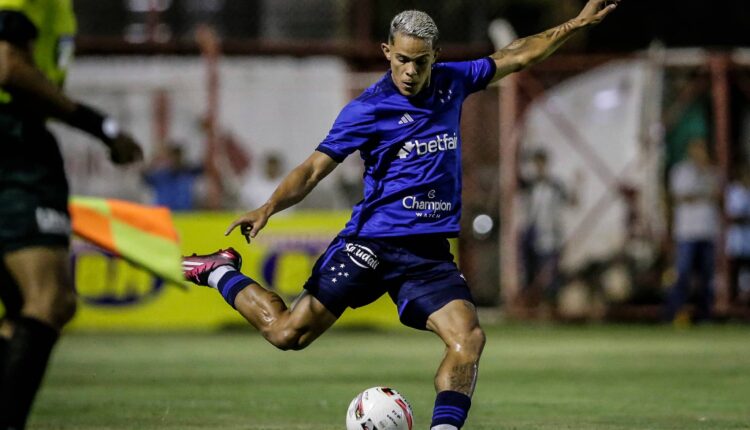História da carreira de Wallisson está arrancando lágrimas da torcida do Cruzeiro