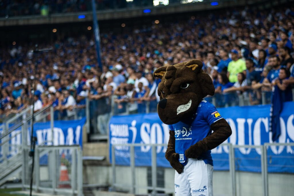 Revelado o motivo que fez Ronaldo mudar os mascotes do Cruzeiro