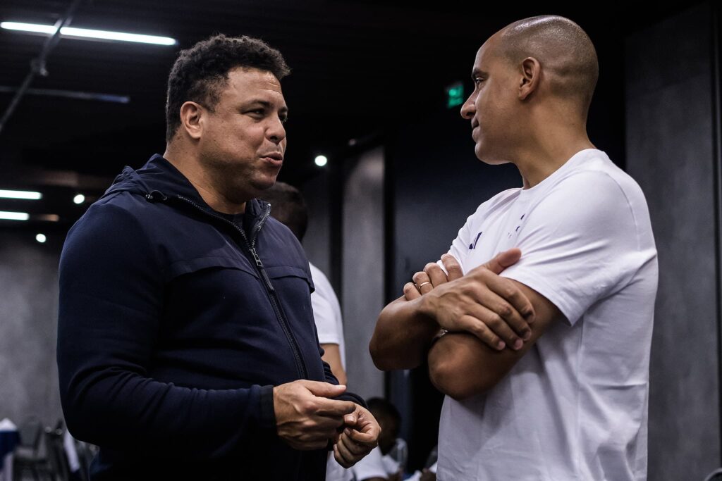 Ronaldo DIZ SIM para Pepa e Cruzeiro fecha com atacante até 2027