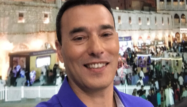 André Rizek rasga elogios ao Cruzeiro na busca por técnico