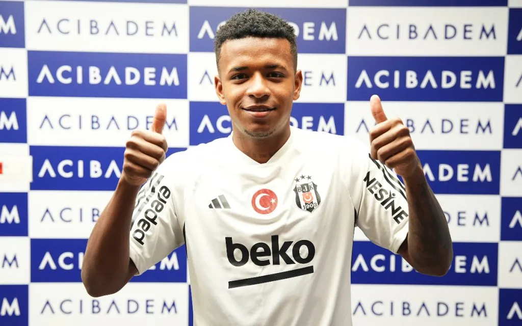 Arroyo decide pelo Cruzeiro e técnico define data para confirmação