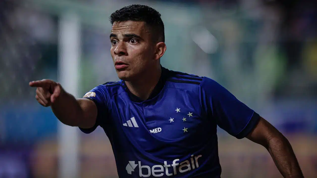 Bruno Rodrigues deve confirmar retorno nas próximas semanas